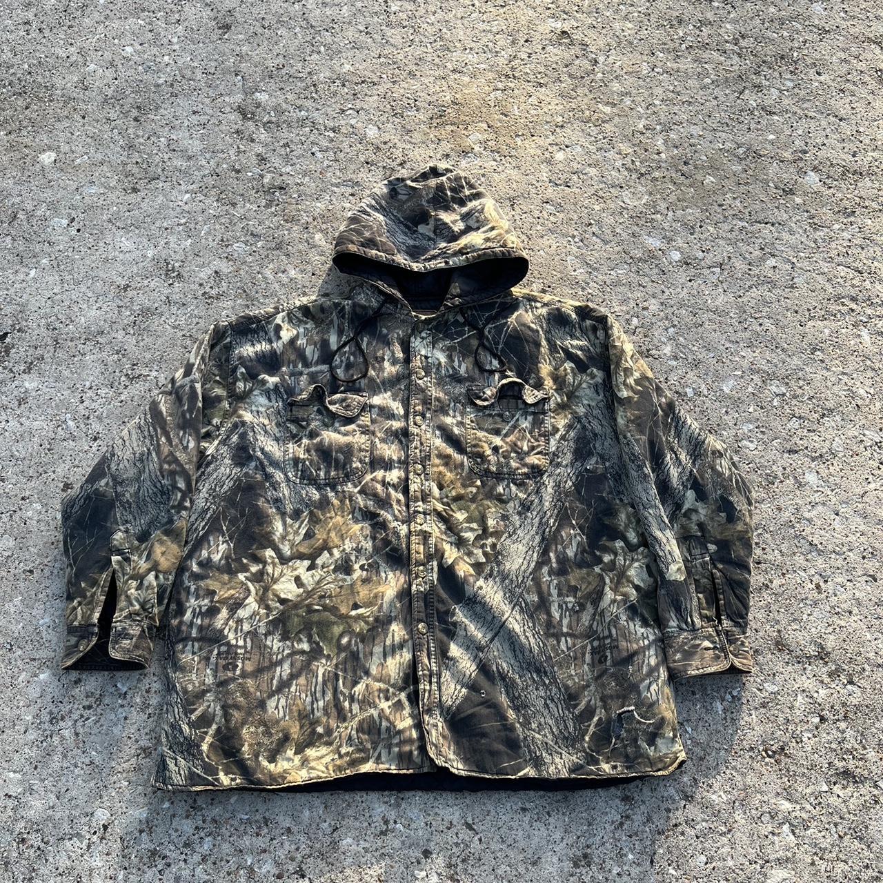 Duxbak workwear woodland camo realtree print button... - Depop