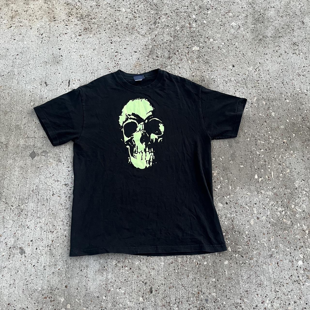 Y2k glow in the dark skull tee size L - Depop
