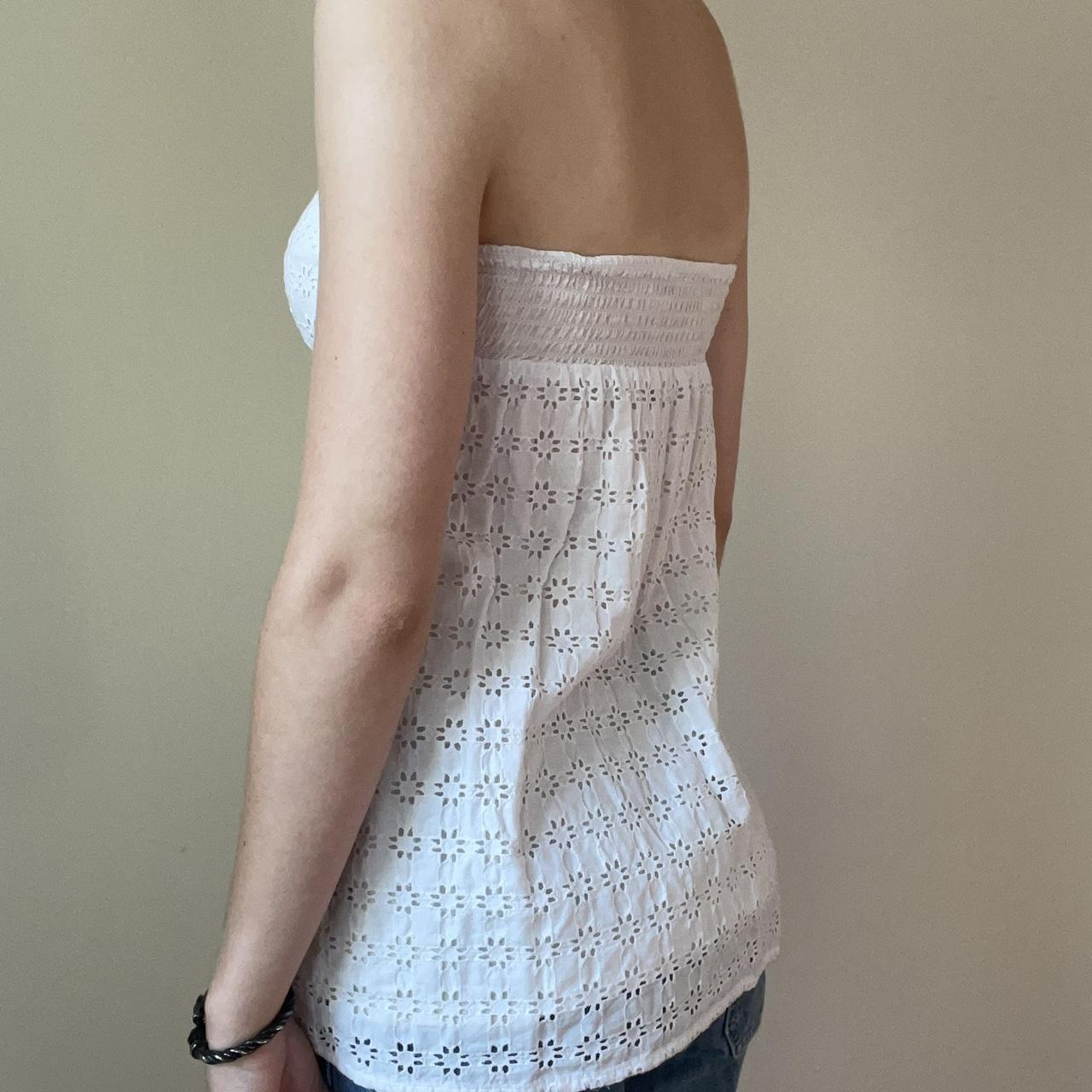 Cute strapless top! No tag! Fits small!! - Depop