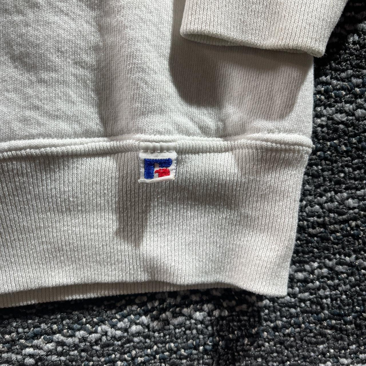 Clean Vintage Russell Blank Sweater Fits like... - Depop