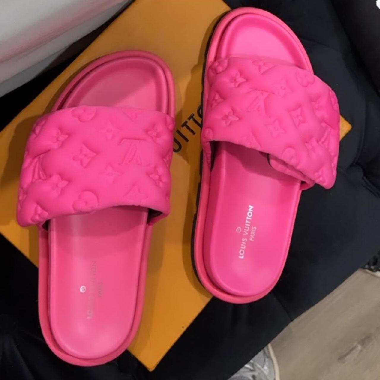 LV SLIDES - Depop