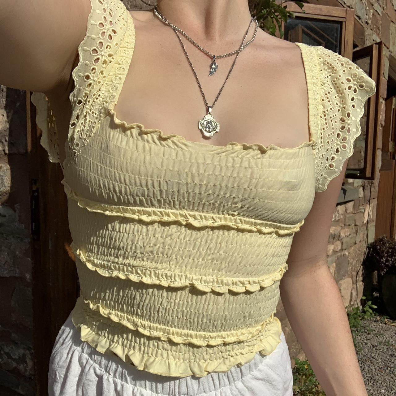 Cutesy yellow top 🙂 size 6-8 $$$ BUY ONE GET ANY... - Depop