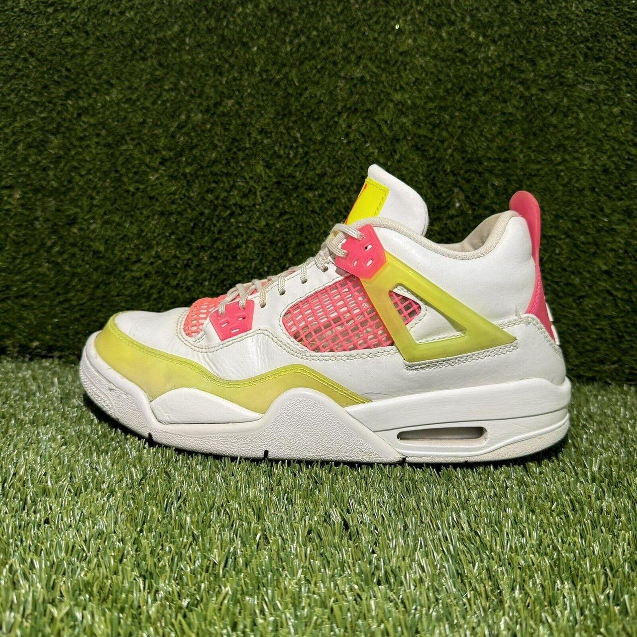 Size 8.5W/7 (GS) - Jordan 4 Retro Mid Lemon Venom.... - Depop