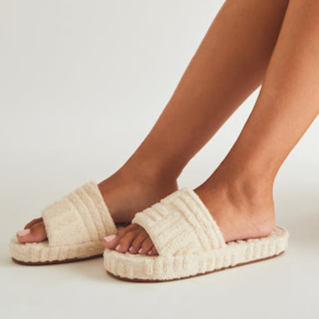 cream billini slides size 10 - Depop