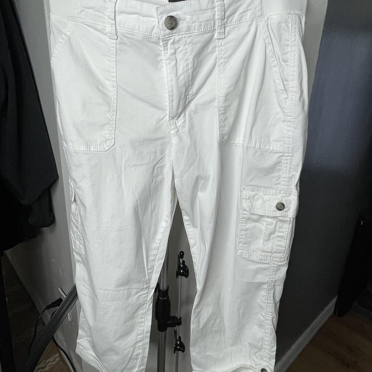Lees relaxed fitted mid rise white pants Depop
