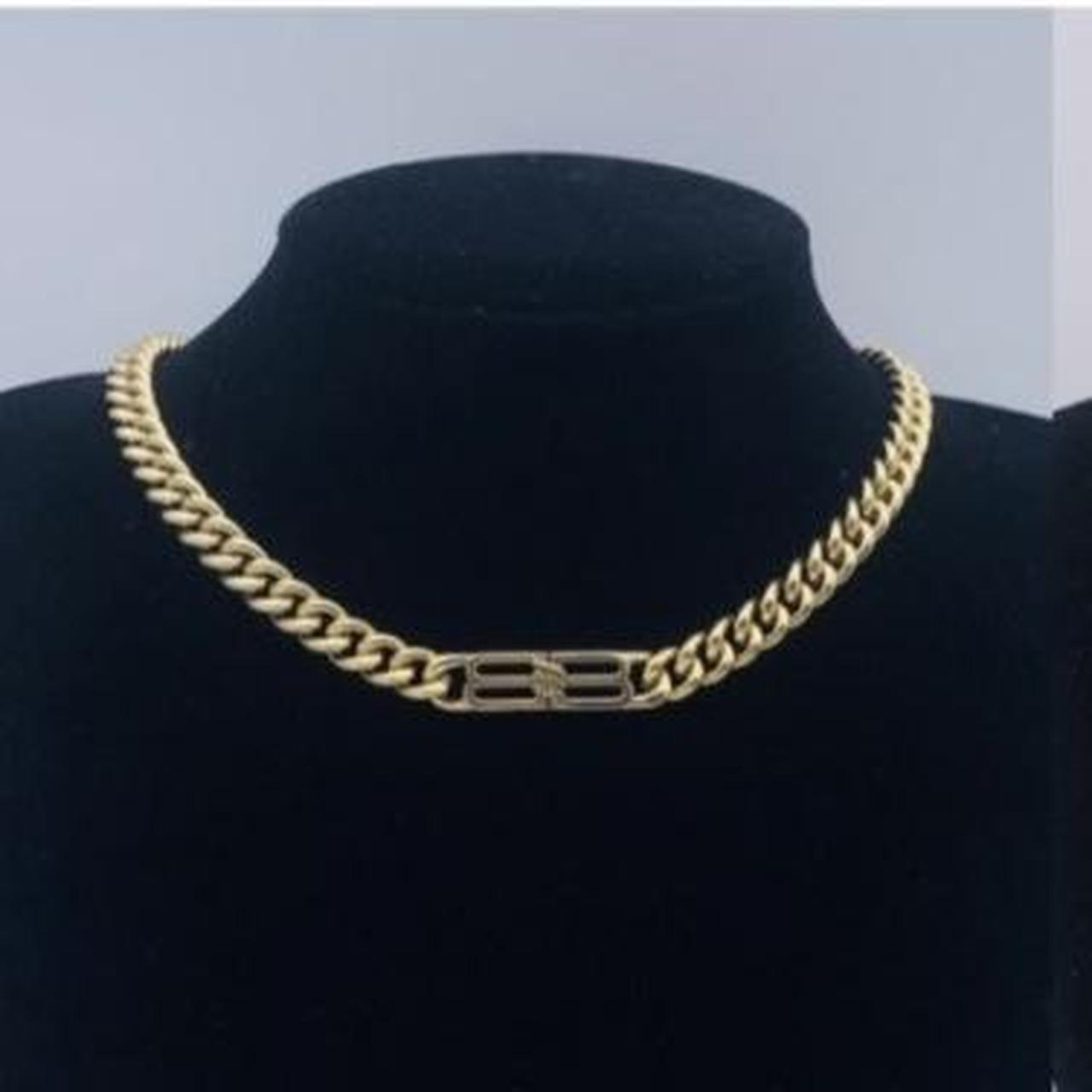 Gold 18 inch Cuban link necklace #streetwearjewellery | Depop