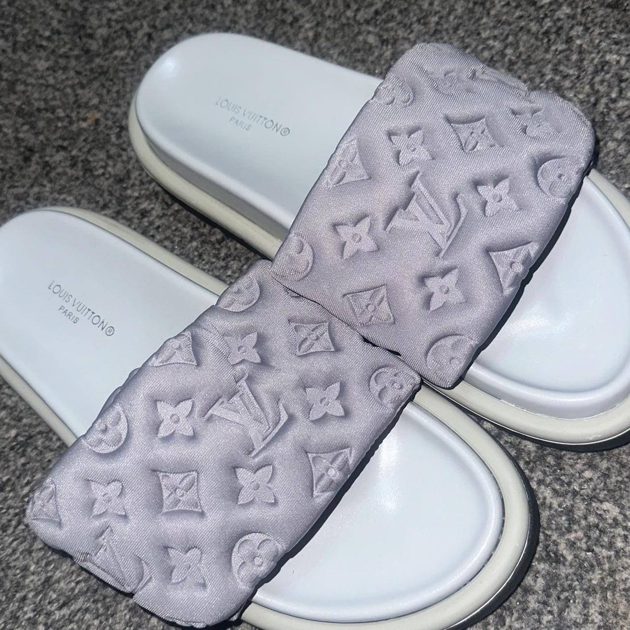 lv grey sliders- size 6 perfect condition 🩶 - Depop