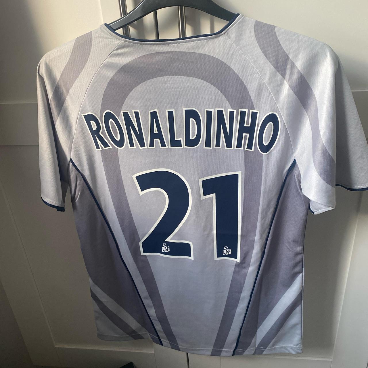 GREY PSG 2001/02 AWAY KIT RONALDINHO - 21 Worn... - Depop