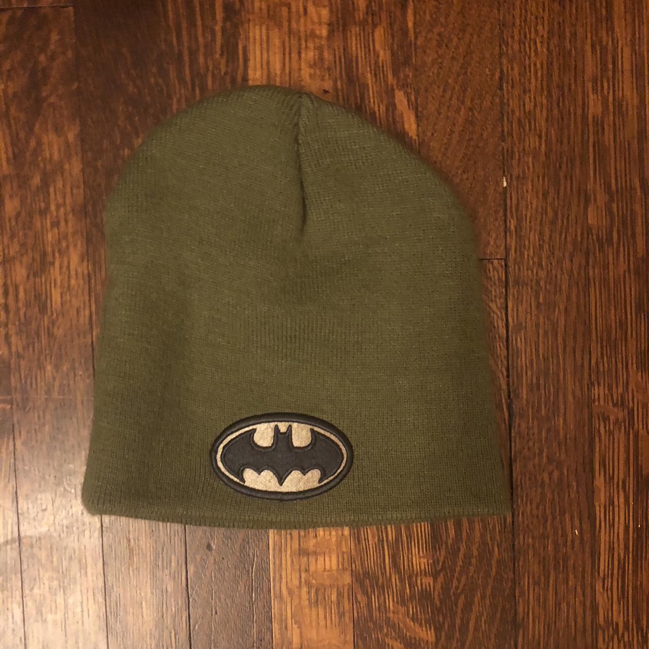 Batman six flags beanie - Depop