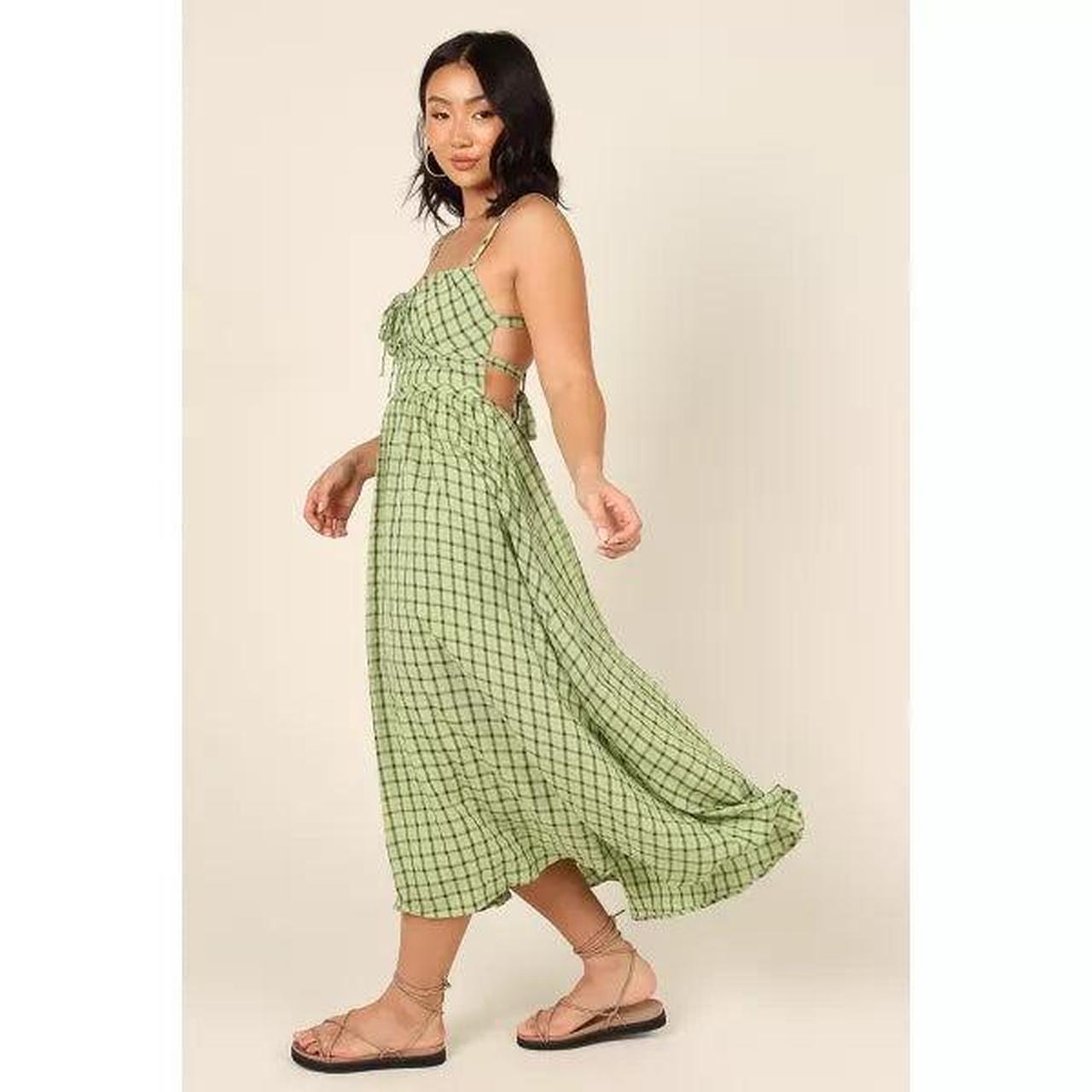 Size: 4 BRAND: Petal and Pup STYLE: Womens Stevey... - Depop