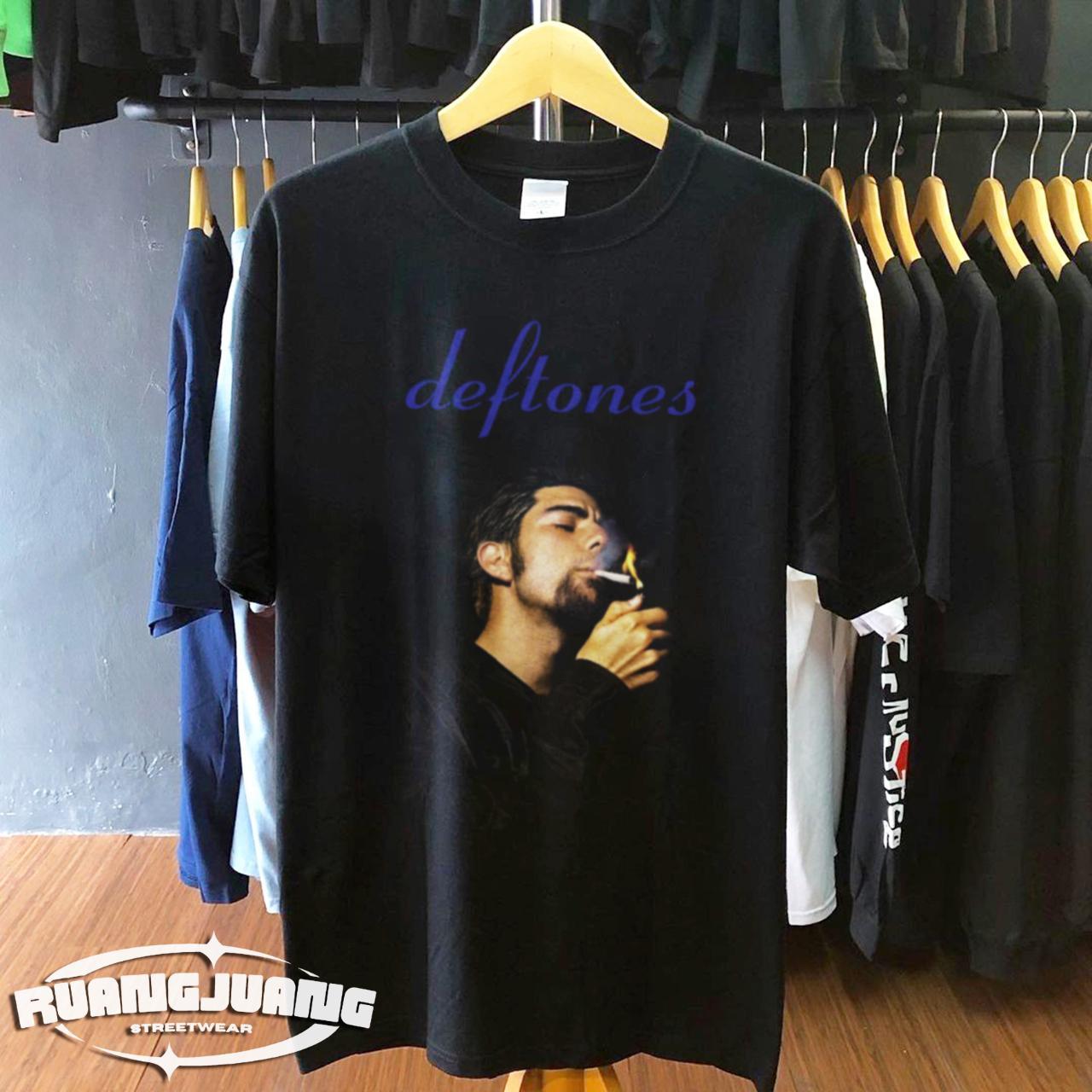 Chino Moreno Smoking DEFTONES Band Unisex Tee... - Depop