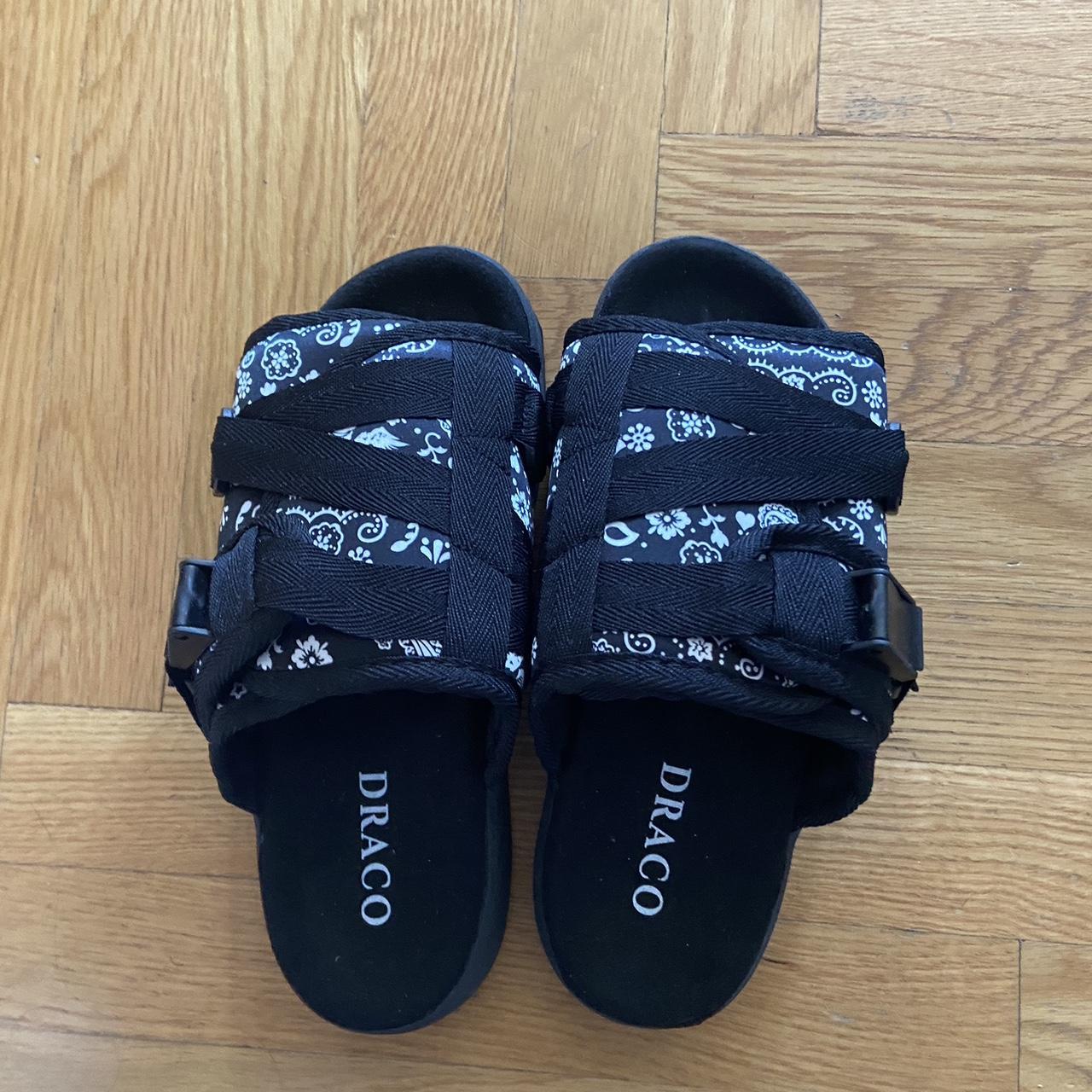 size 7-8 bandana draco slides only tried on i have... - Depop