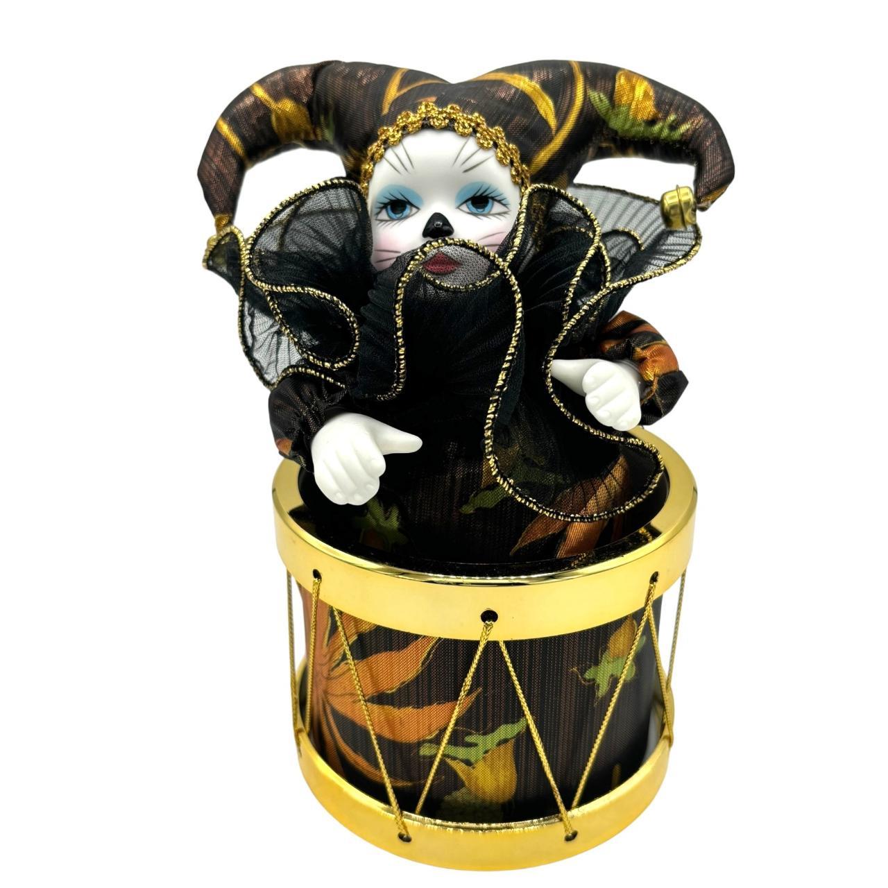 Vintage Animated Porcelain Clown Music Box "Send in... - Depop