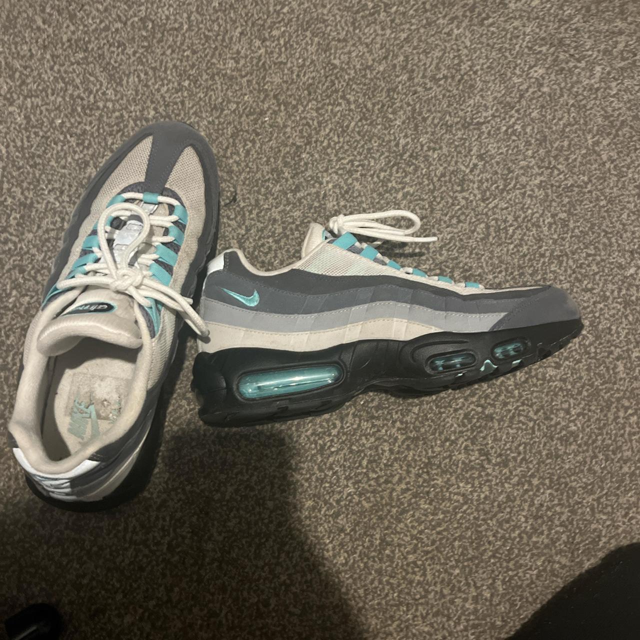 Airmax 95 hyper turquoise good condition - Depop
