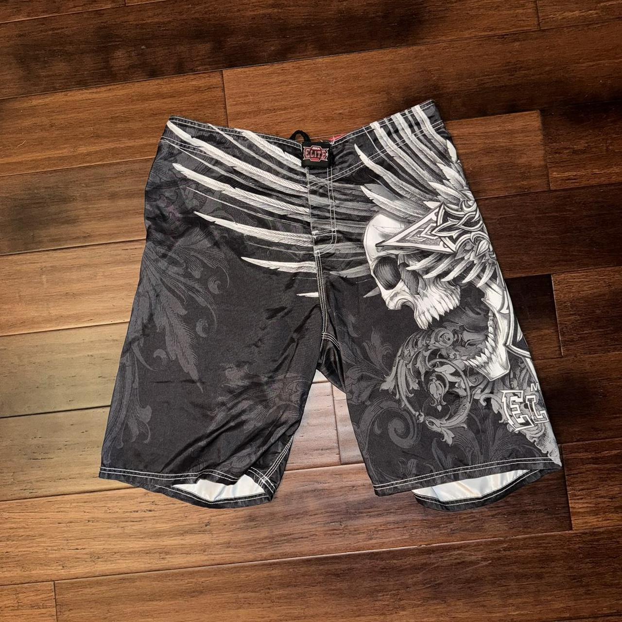 MMA Elite UFC Boxing Affliction Style Skull Cross... - Depop