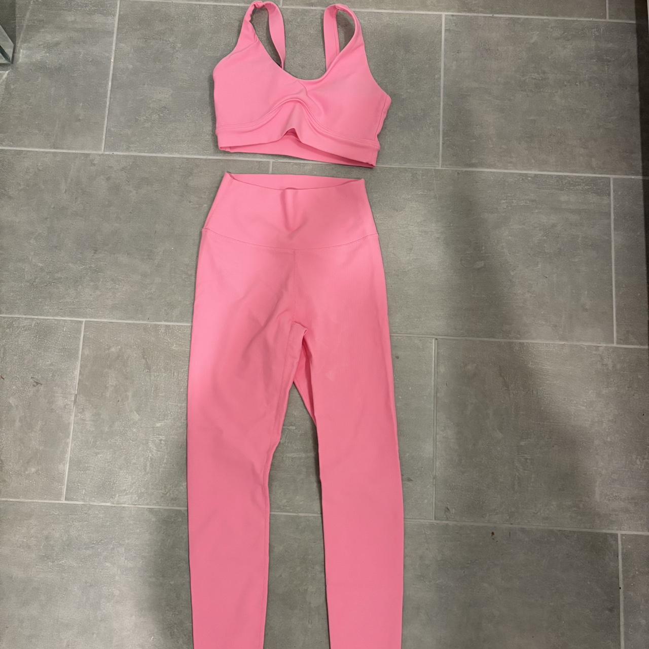 Pink wilo workout set - Depop