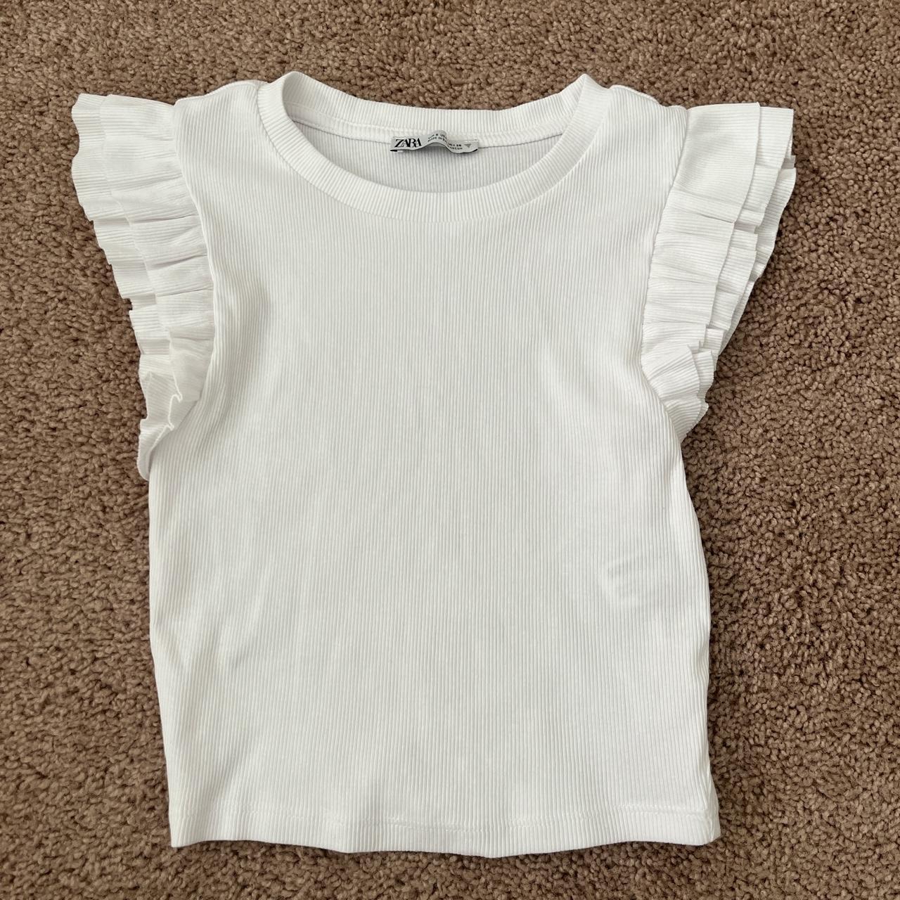 cute, zara ruffle sleeve white top! never worn before! - Depop