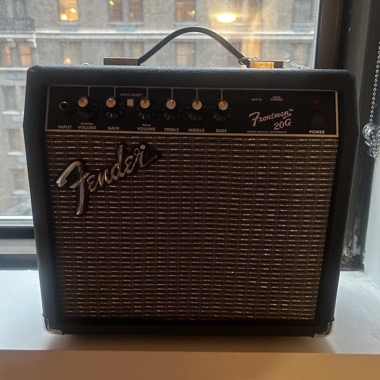 great condition! Fender Frontman 20G Amp w/ power... - Depop