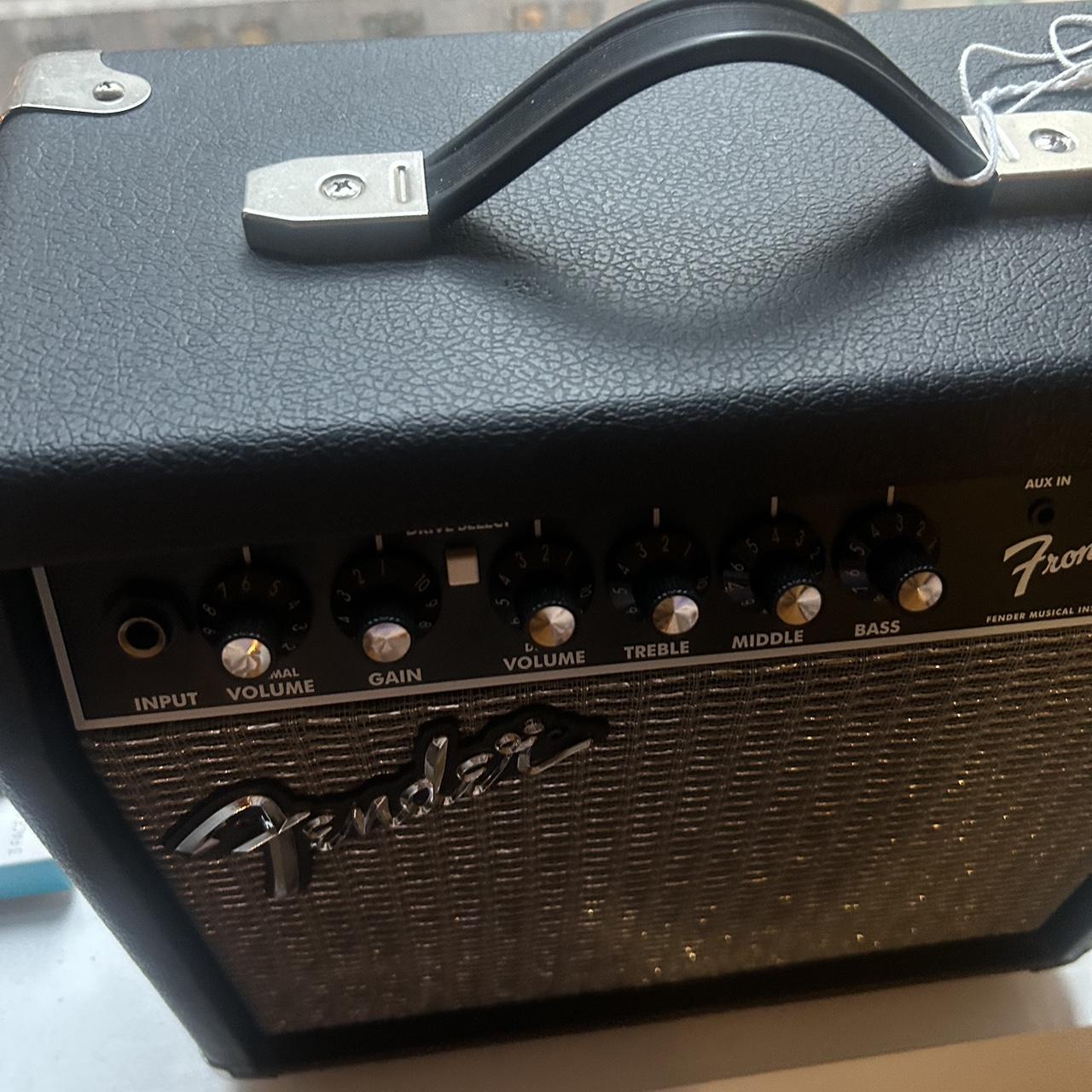 great condition! Fender Frontman 20G Amp w/ power... - Depop