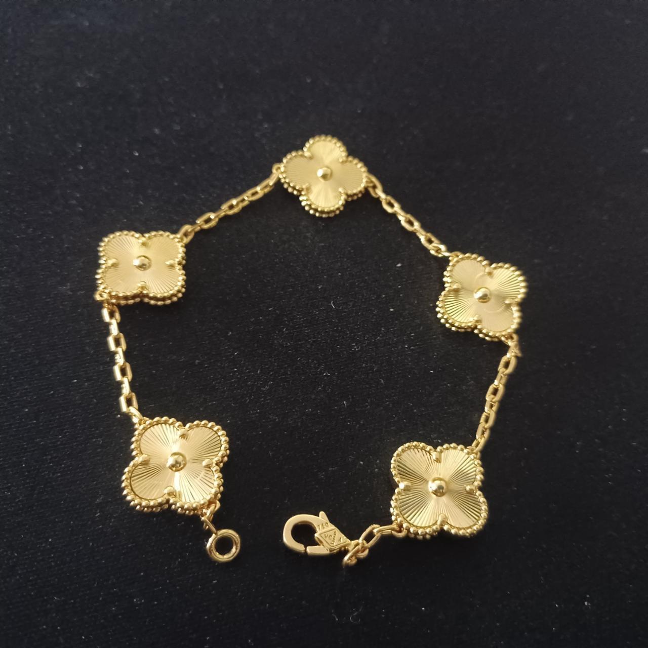 18 Carat Gold Plated Clover Bracelet - FREE SHIPPING... - Depop