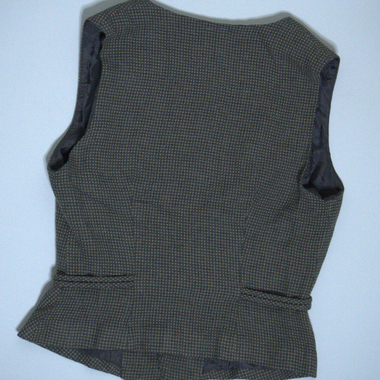 Vintage Petite Sophisticate Vest - All buttons work... - Depop