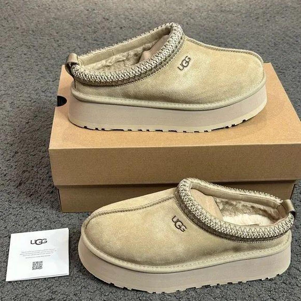 Ugg Tazz Mustard Seed Suede Platform Shoes Women’s... - Depop