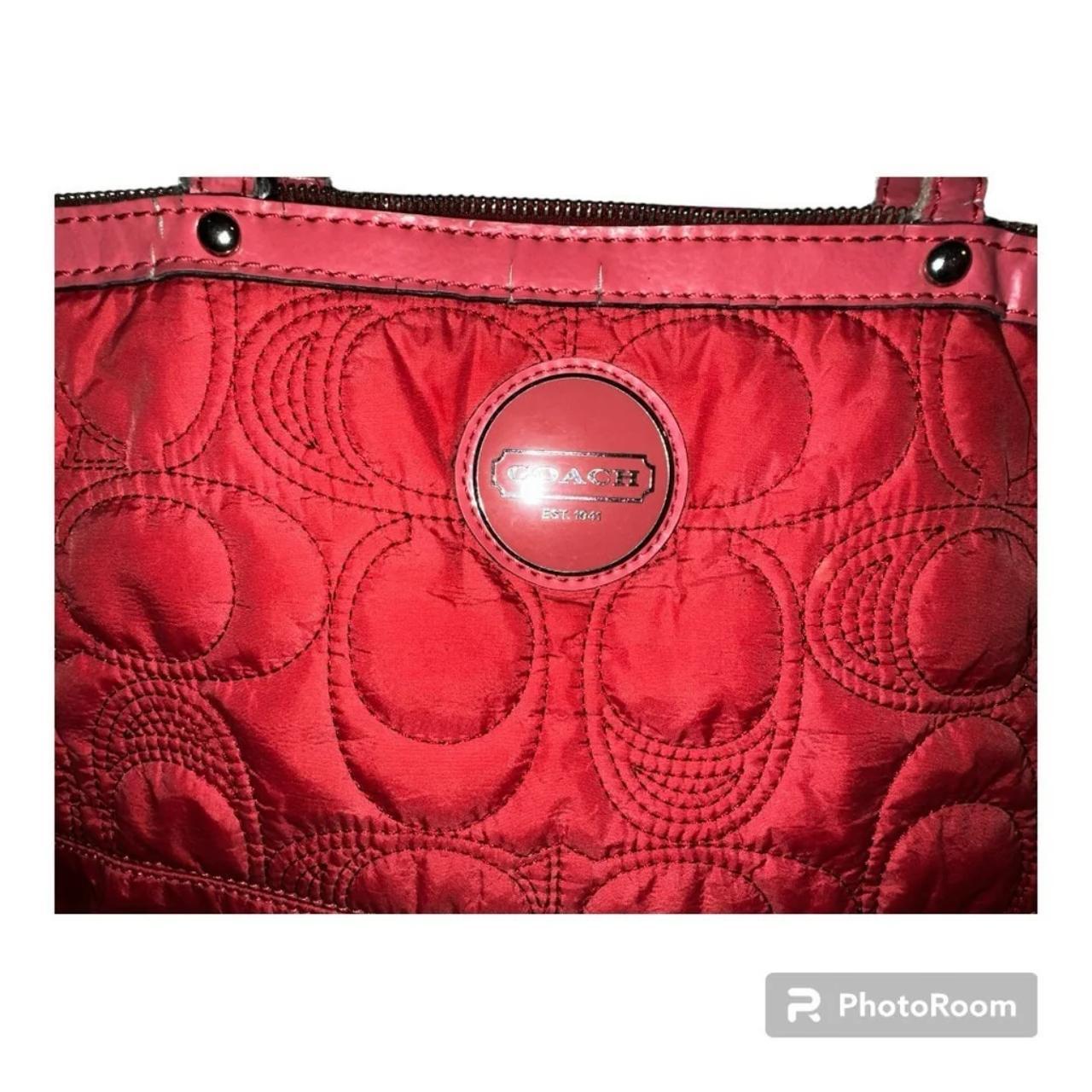 Previously loved, authentic COACH F17668 Signature... - Depop