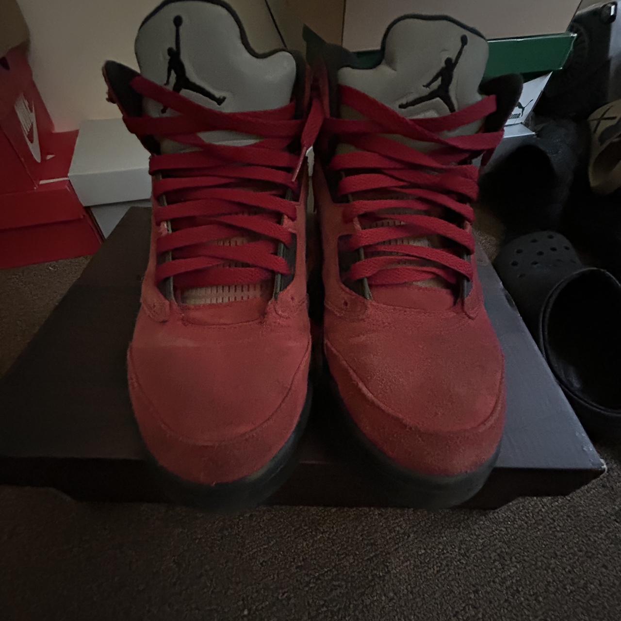 og box they have marks they are faded - Depop