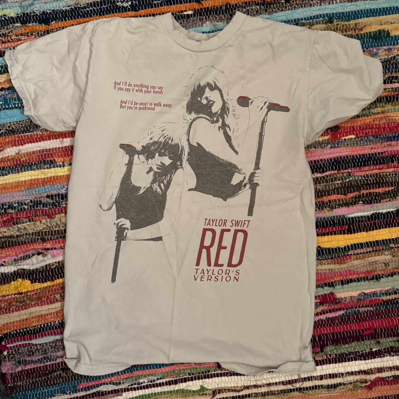 Taylor Swift Red TV tshirt! - Depop
