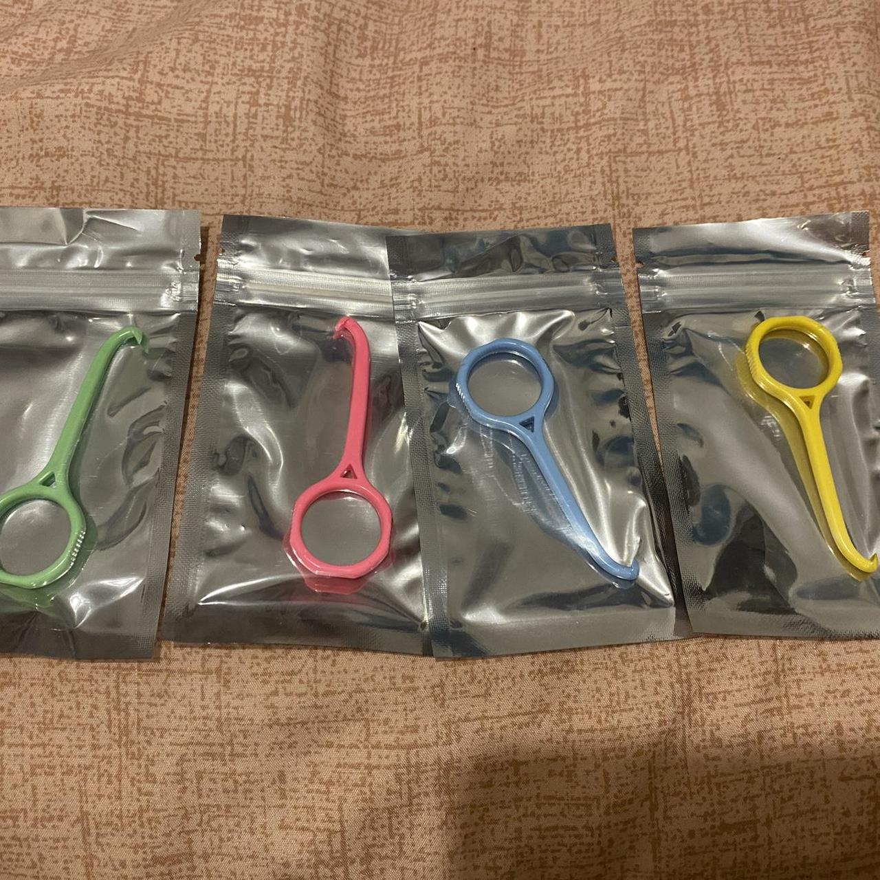 Retainer hooks, never been opened - Depop