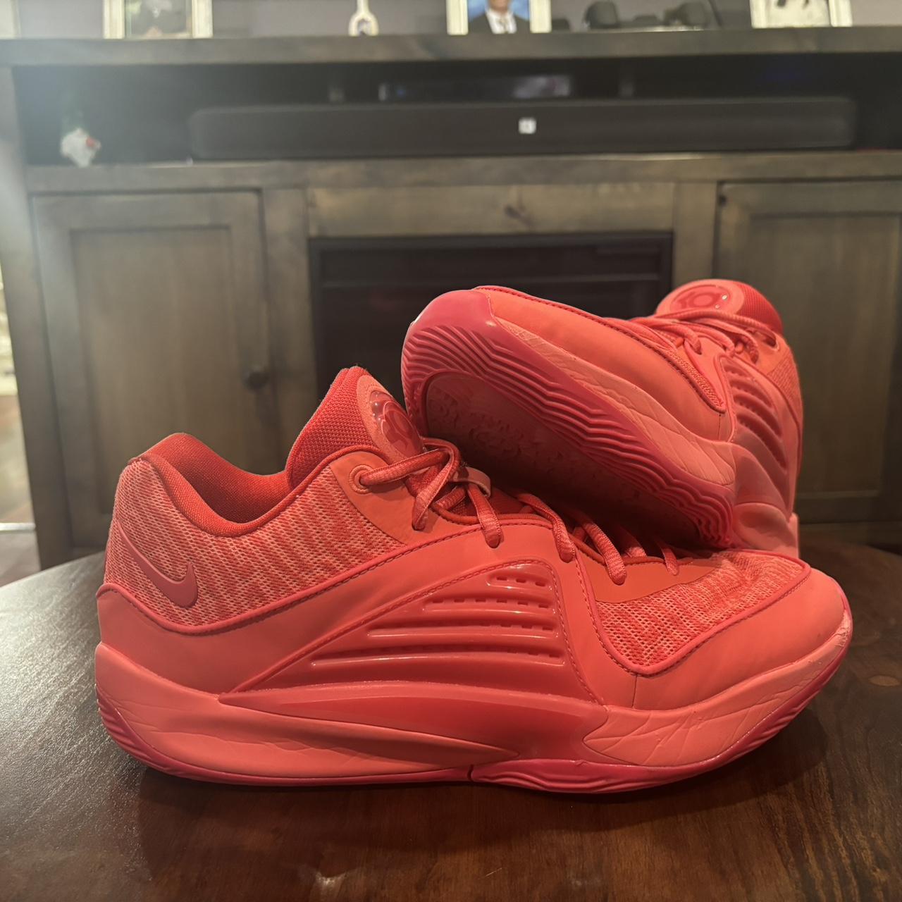 Kd 16 Ember Glow Size 10 Used indoors Open to offers - Depop