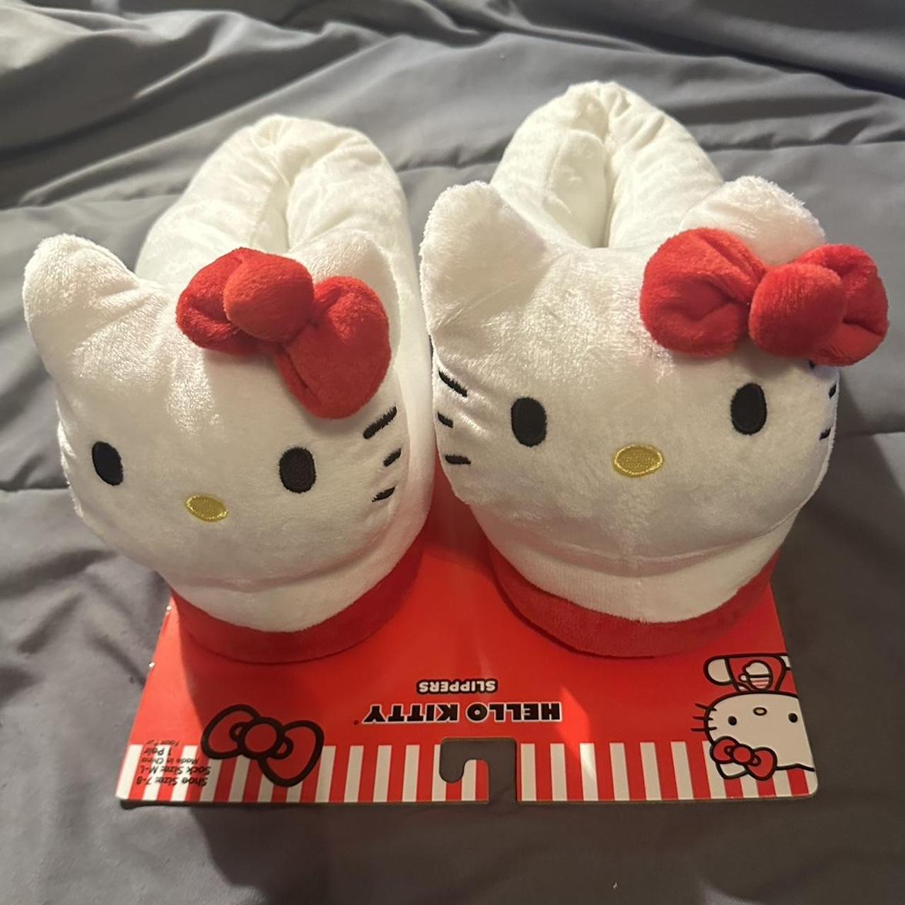 Women’s Hello kitty slippers size 7-8 #hellokitty... - Depop