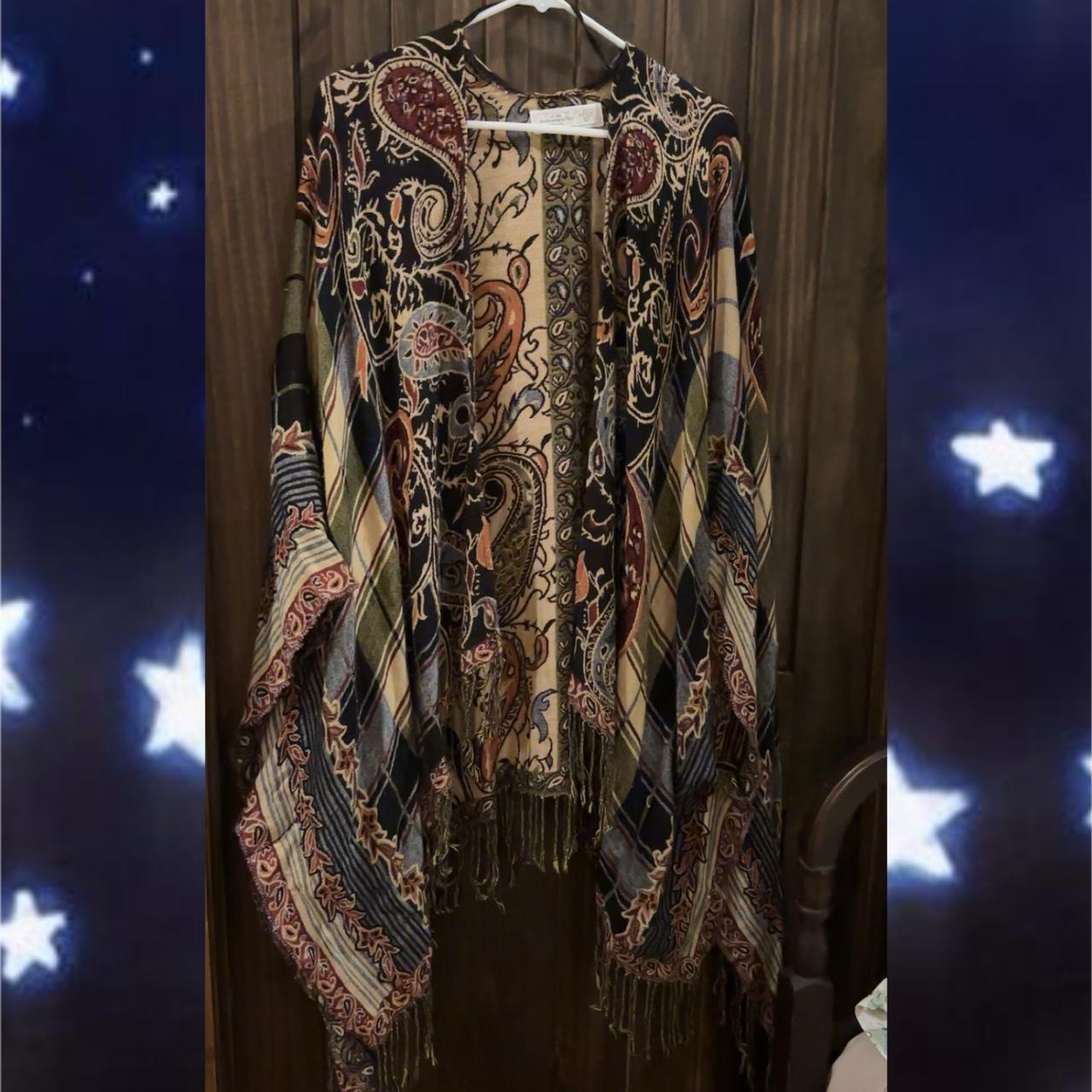 Vintage Abercrombie and fitch shawl | Depop