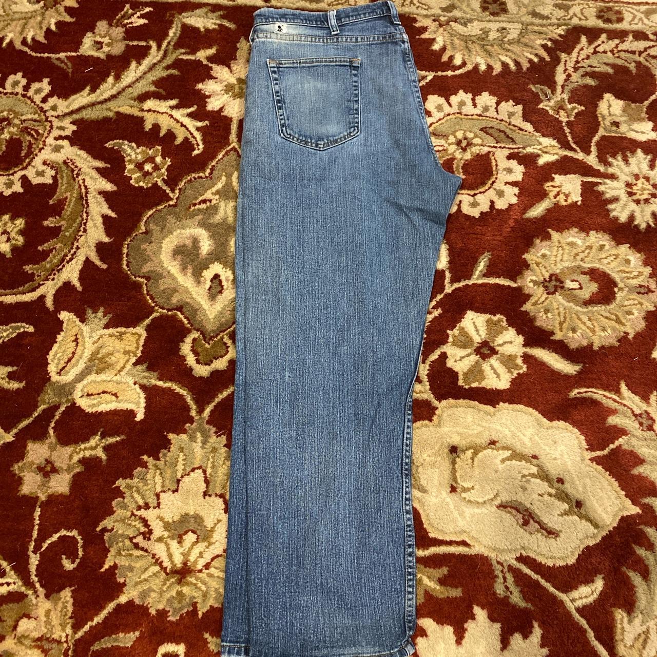 40x29 wrangler jeans decent wear 1 small hole - Depop