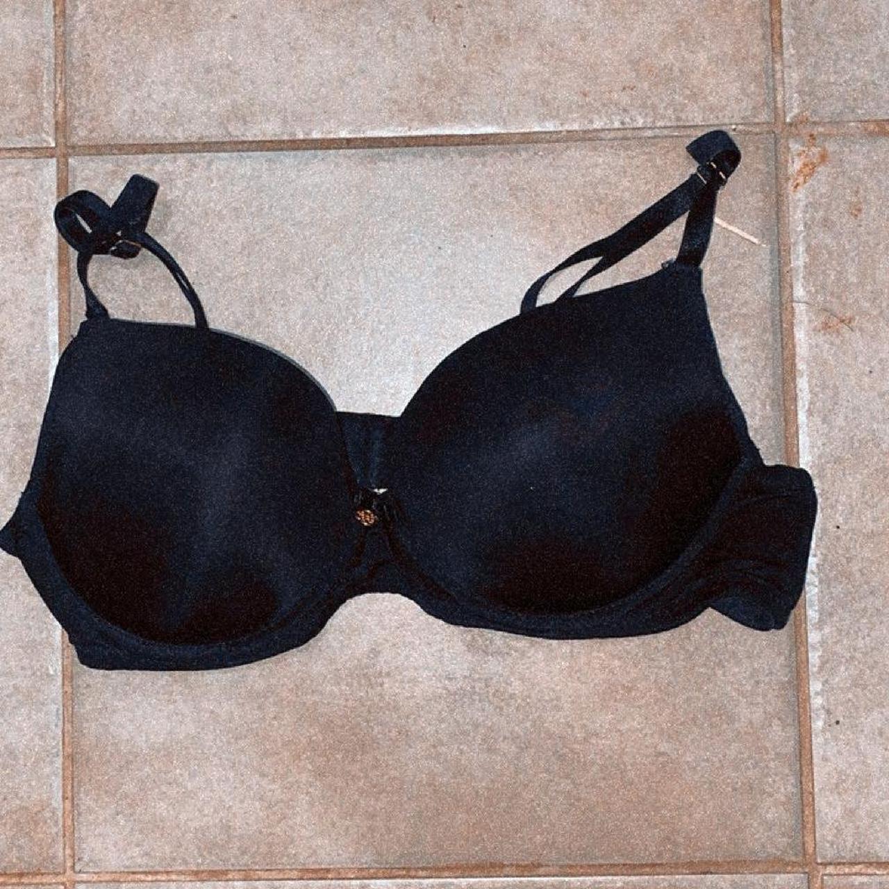 Black push up bra - Depop