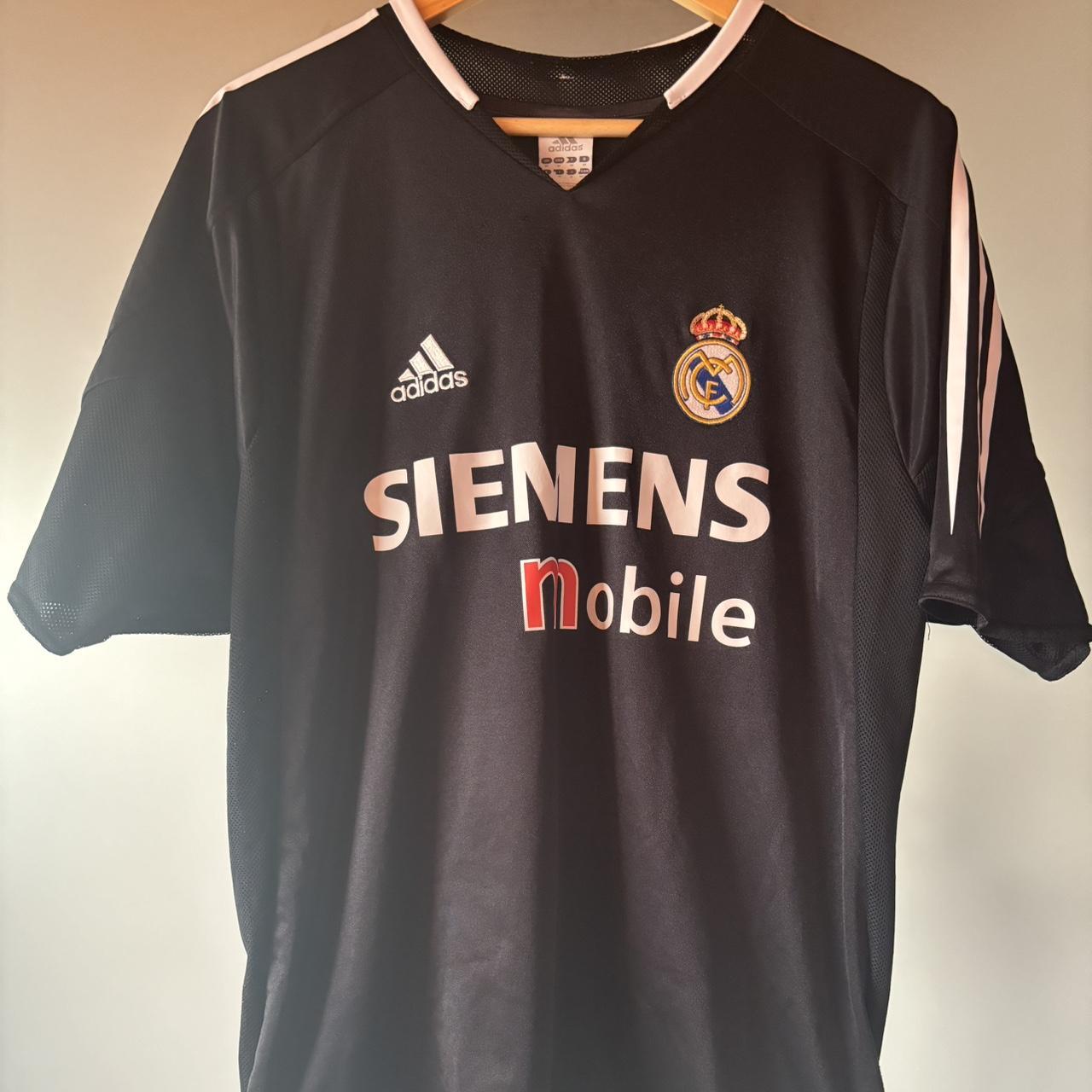 Real Madrid 2004 Football Shirt with R9 Ronaldo 9... - Depop