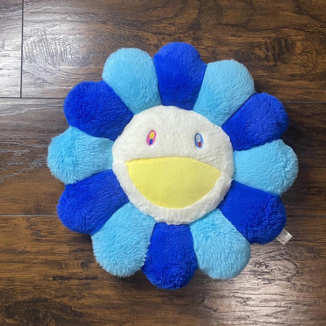 TAKASHI MURAKAMI FLOWER PILLOW My favorite pillow ,... - Depop
