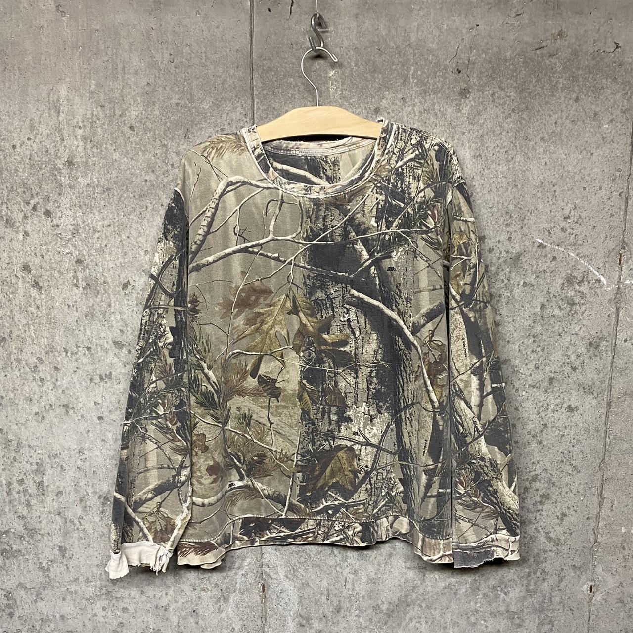 Vintage Realtree Camo soft faded crewneck Size XL... - Depop