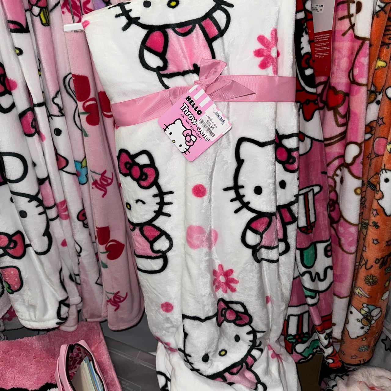 Hello kitty blanket Brand new price is firm - Depop