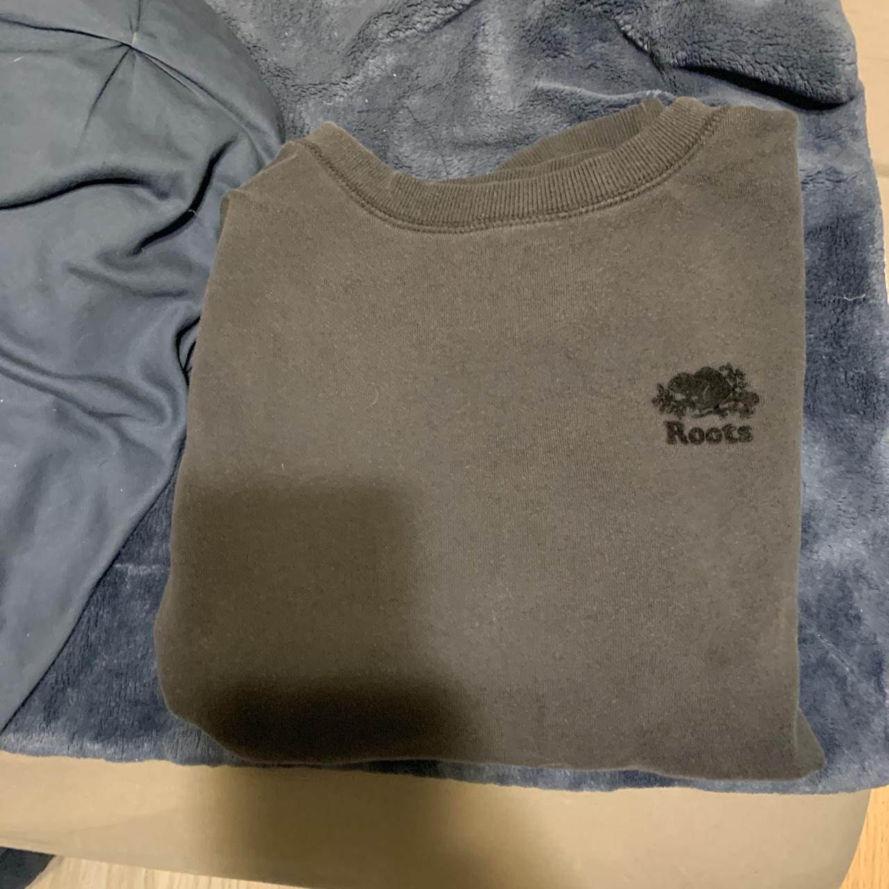 Crewneck roots - Depop