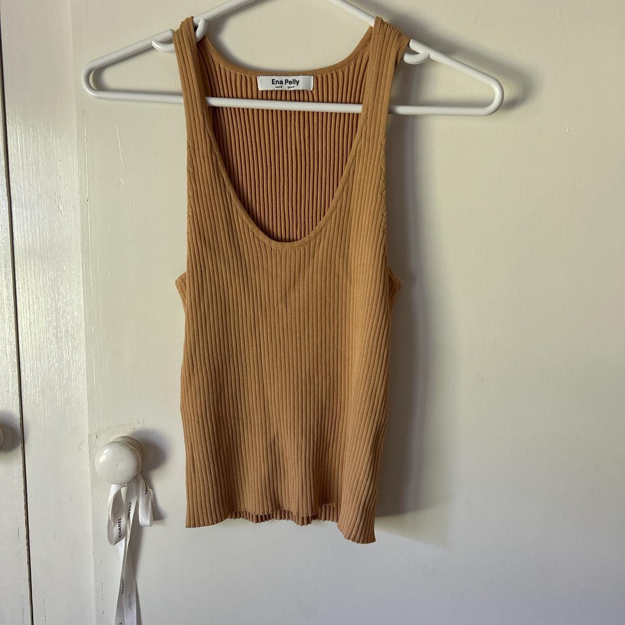 Ena Pelly size 8 top - Depop