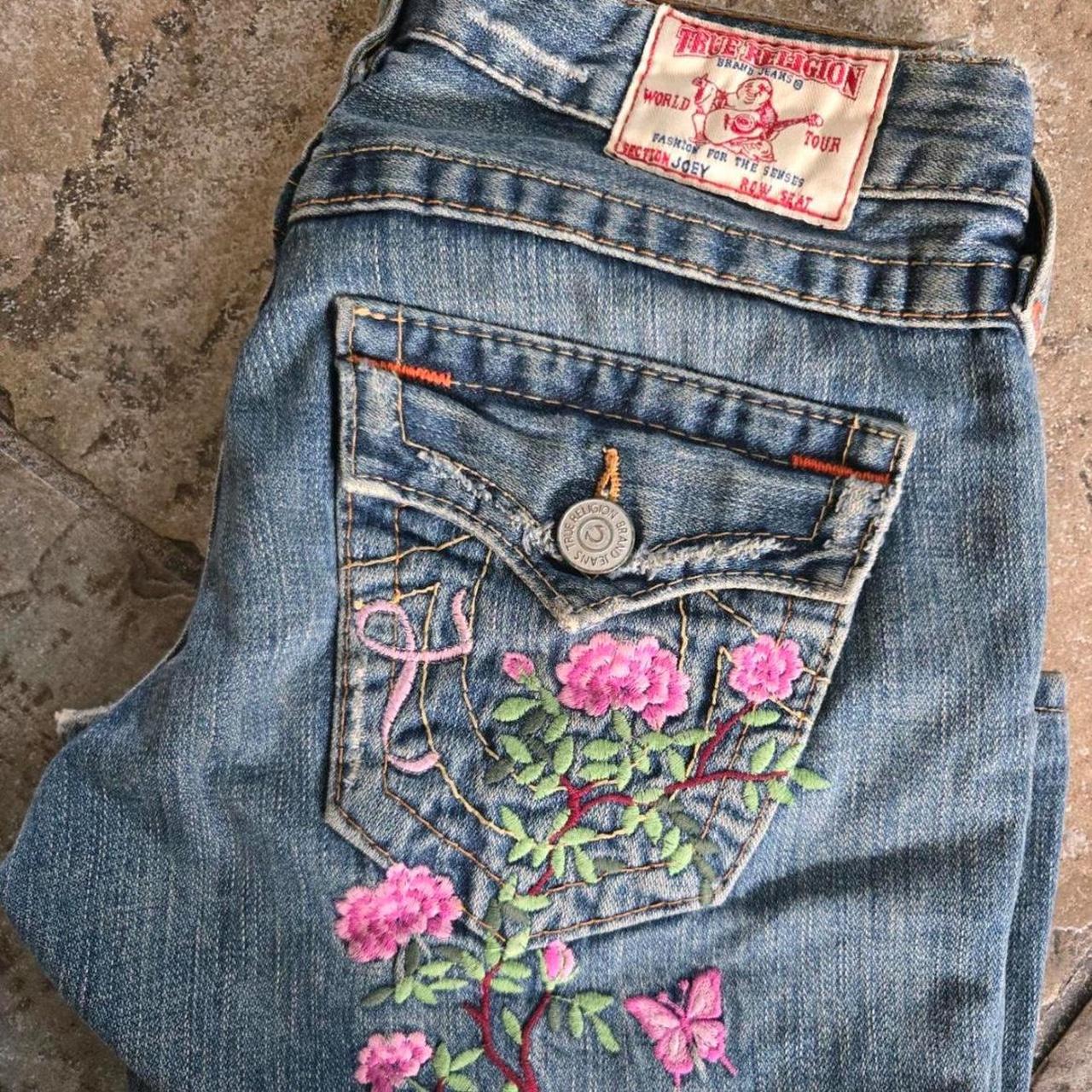 Rare true religion design! I couldn’t find these... | Depop