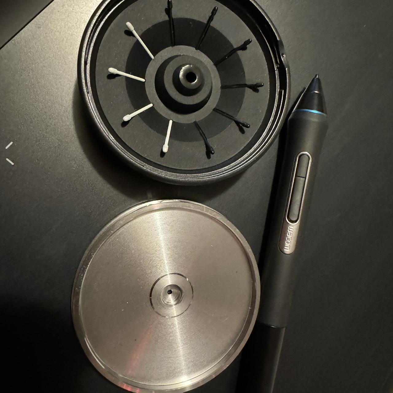 Wacom Intuos Pro Medium with Intuos Pro Pen 2,... - Depop