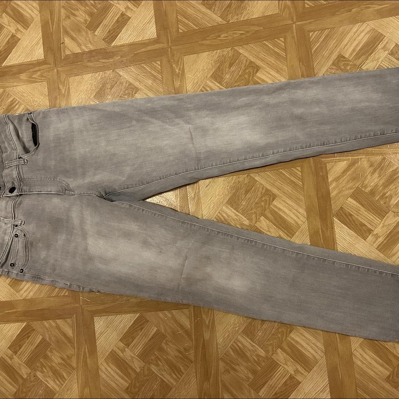 Grey Express slim straight jeans 33x32 - Depop