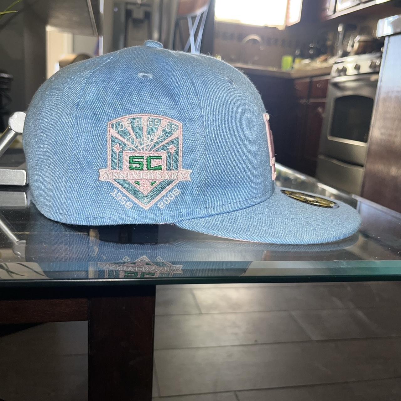 light blue LA fitted hat size 7 1/2 - Depop
