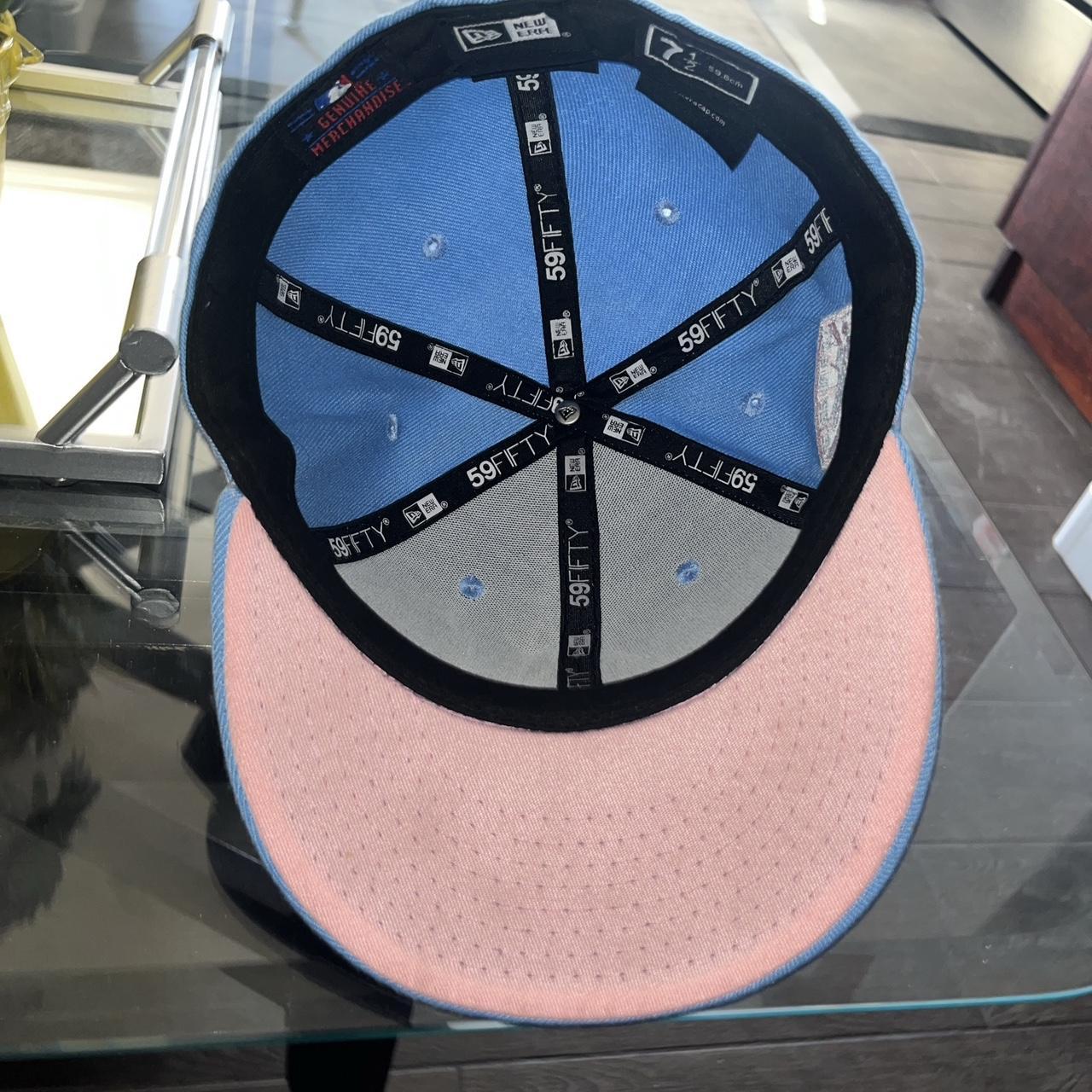 light blue LA fitted hat size 7 1/2 - Depop