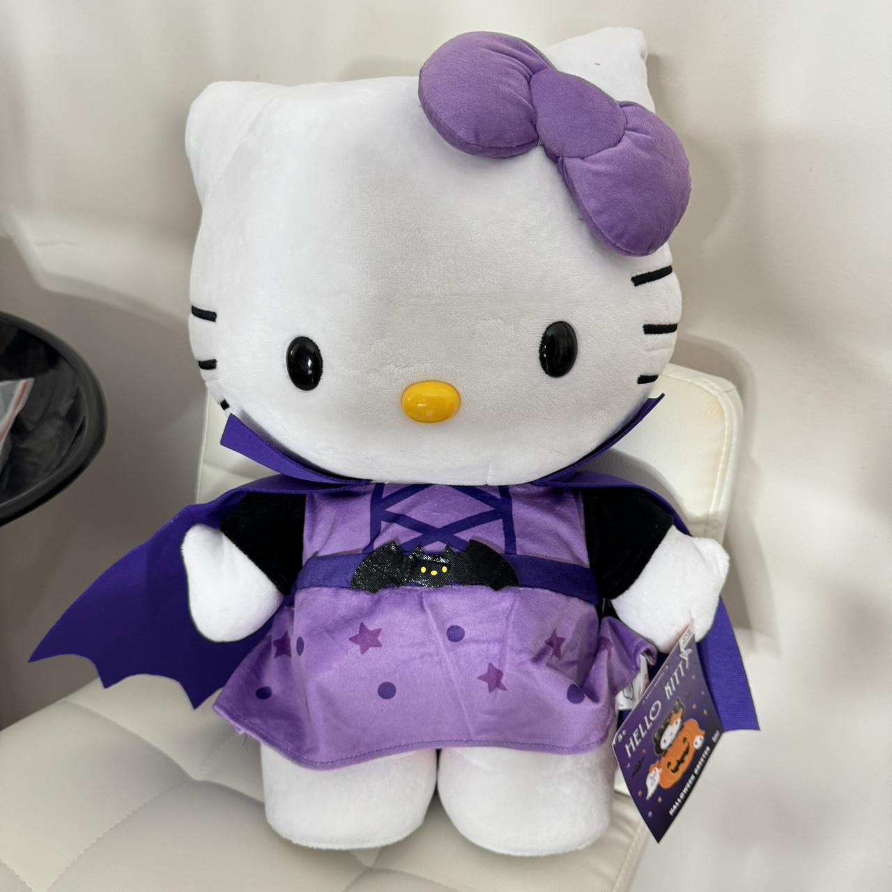 Hello kitty halloween greeter - Depop