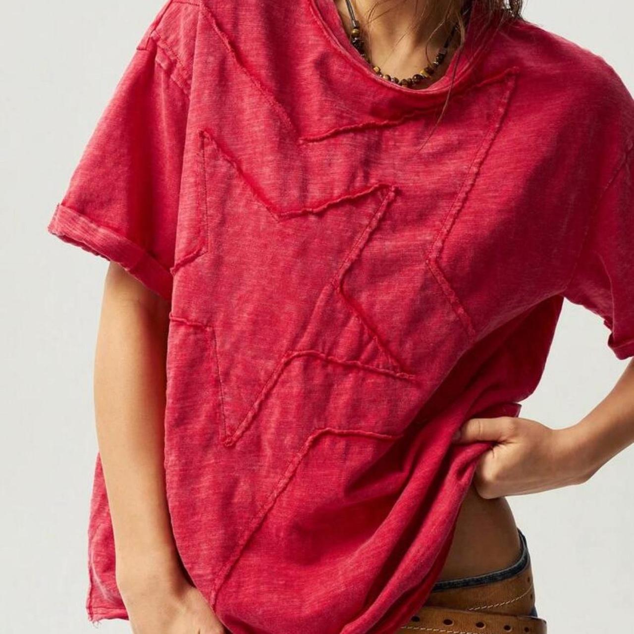 Red star print t-shirt #redtshirt #stargirl | Depop