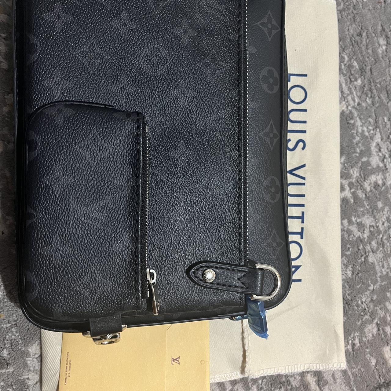 Grey Lv pouch - Depop