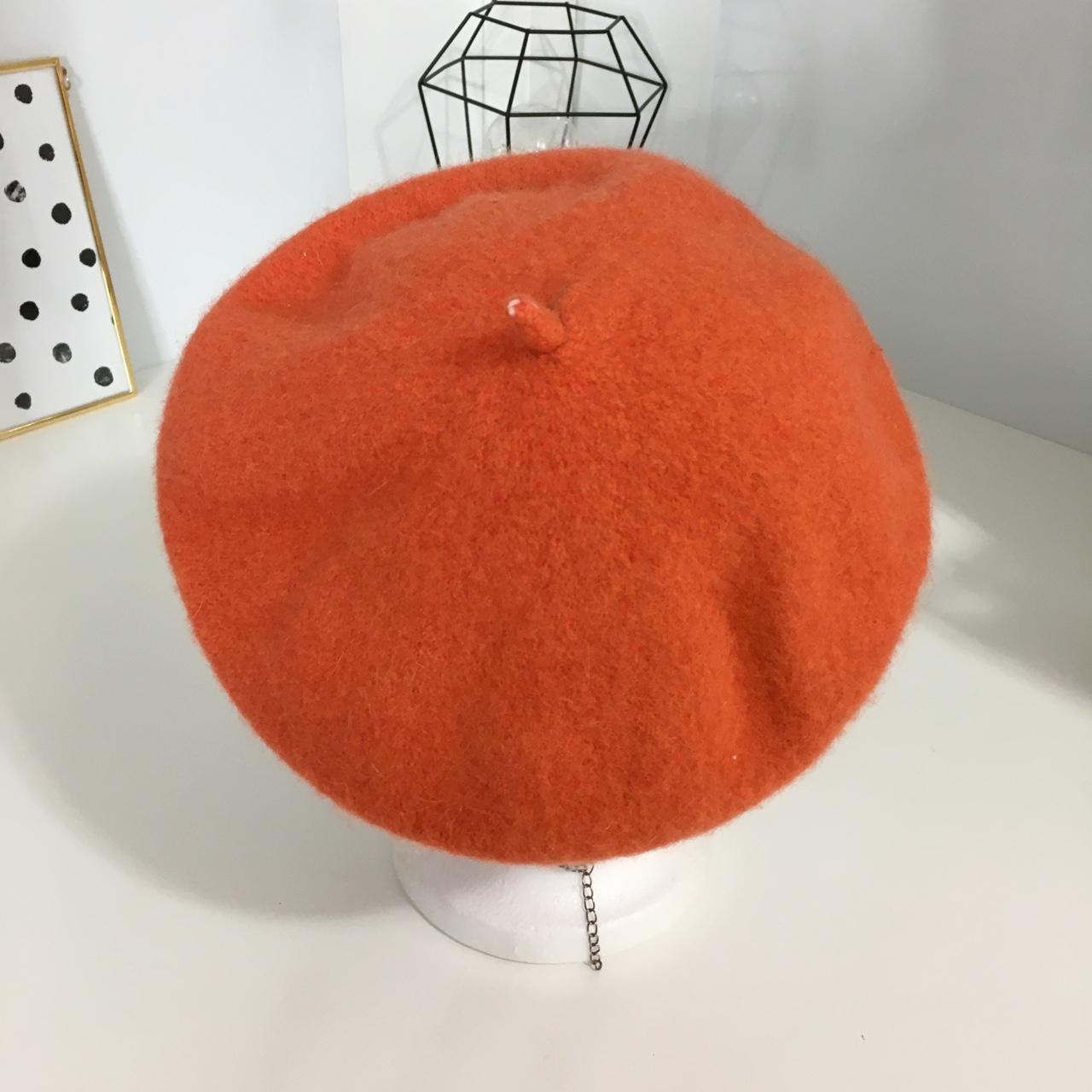 🍊 Orange Beret 🍊 🧡Fresh af deep orange wool beret... - Depop